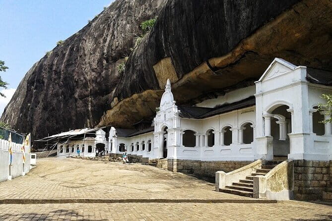 Day Tour Kandy to Sigiriya with Dambulla Cave Temple Excursion - What Sets This Tour Apart?