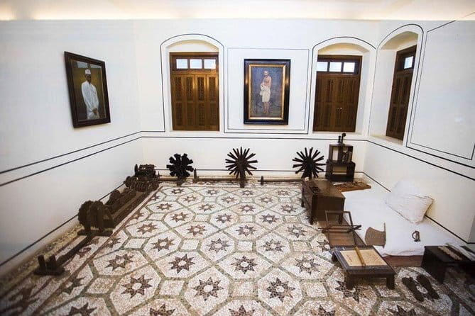 Day Tour of Mani Bhawan And CSMVS - Key Points