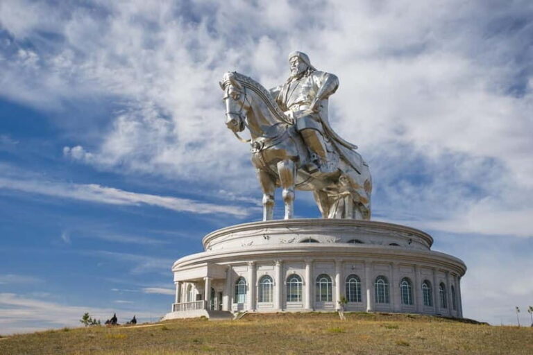 Day tour Terelj National park Chinggis Khaan statue