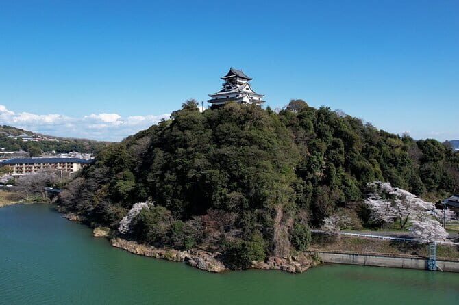 Day Trip Inuyama from Nagoya by Public Transportation - Sanko Inari Shrine: Serenity and Social Media Fame