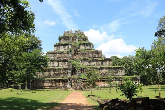 Day Trip to Preah Vihear Temple and Koh Ker UNESCO Site from Siem Reap - What Makes This Tour Stand Out?