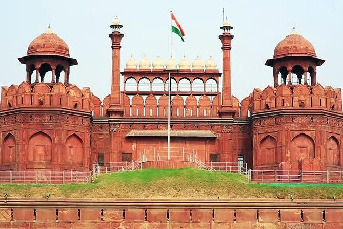 Day Trip to Taj Mahal, Agra Fort and Fatehpur Sikri From Delhi - Who Will Benefit from This Tour?