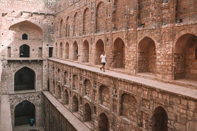 Delhi Best of Monuments Half Day Tour - The Lotus Temple: An Architectural Marvel