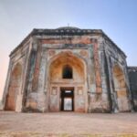 Delhi: Mehrauli with Some Prominent Sites Walk Tours - The Practicalities
