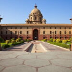 Delhi Metro Guided Tour - Walk And Taste - Guided Tour of Iconic Sights: Landmarks with Meaning