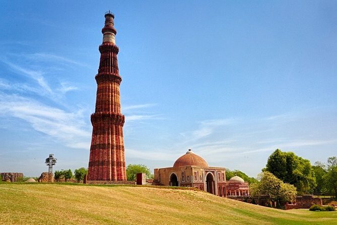 Delhi: Old and New Delhi City Private Guided Day Trip - Things to Consider