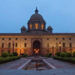 Delhi: Private Old and New Delhi full-day City Tour by Car - What the Experience Feels Like