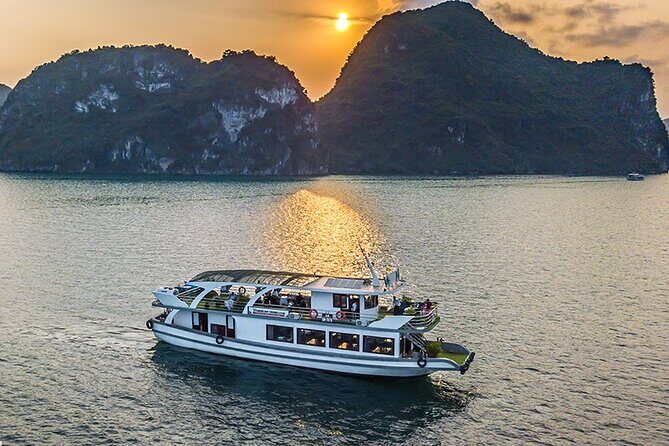 Deluxe Halong Bay Day Cruise Small Group with Better Care - A Deep Dive into the Experience
