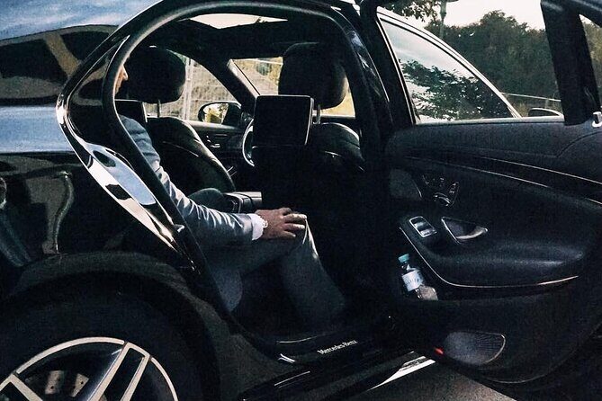 Departure Transfer: Las Vegas to Airport LAS by Business Car - Detailed Breakdown of the Service