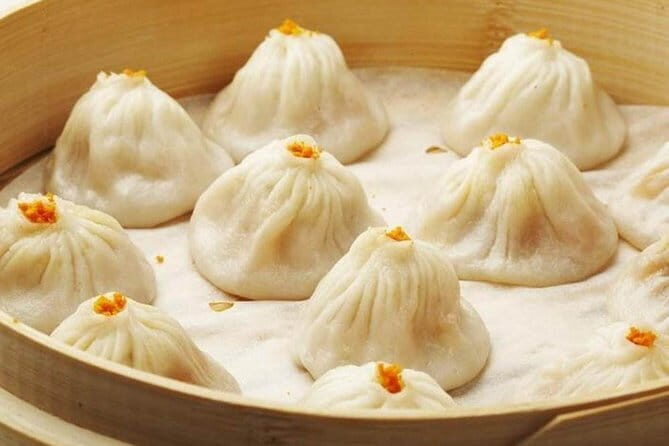 Din Tai Fung Dinner and VIP Class River Cruise Experience in Shanghai - The Itinerary in Detail