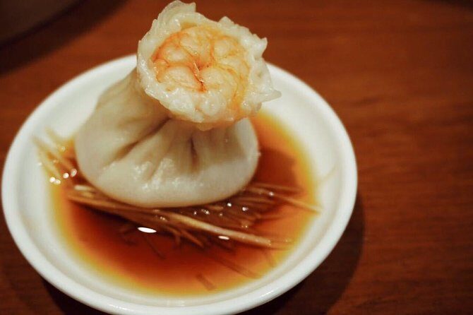 Din Tai Fung Dinner Experience and Acrobatics Show in Shanghai - The Convenience and Personalization of a Private Tour