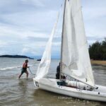 Discover Sailing Experience in Tanjung Aru Beach - The Scenic Setting and Views