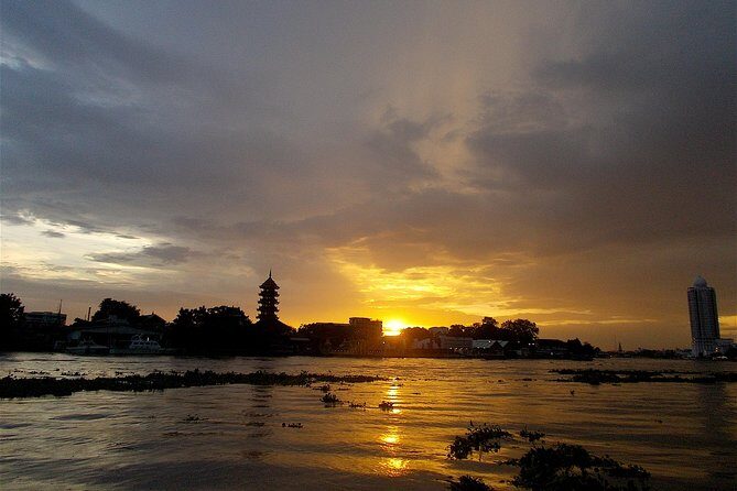 Discover the Mystical Beauty of Bangkok at Night 5-Hour Bike Tour - Practical Tips for Participants