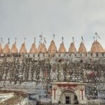 Divine Hills and Temples: Palitana Jain Temple Trekking Tour - Descending and Enjoying Local Flavors