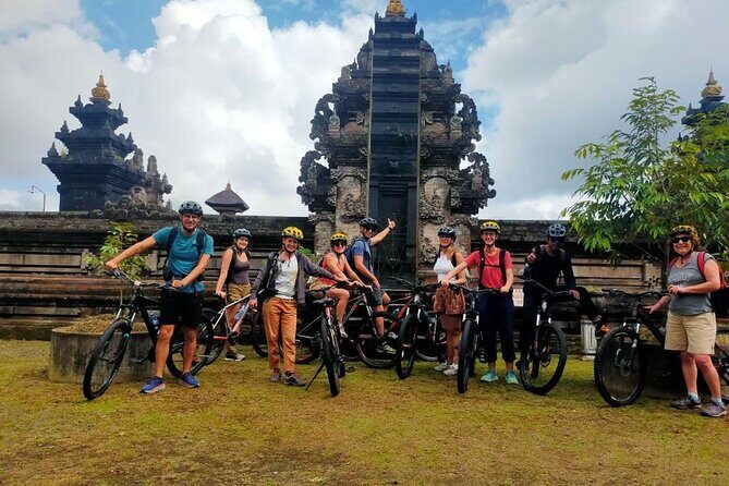 Down Hill Cycling in Bali Country Side with Local - Practicalities: What to Expect and Tips for a Smooth Experience