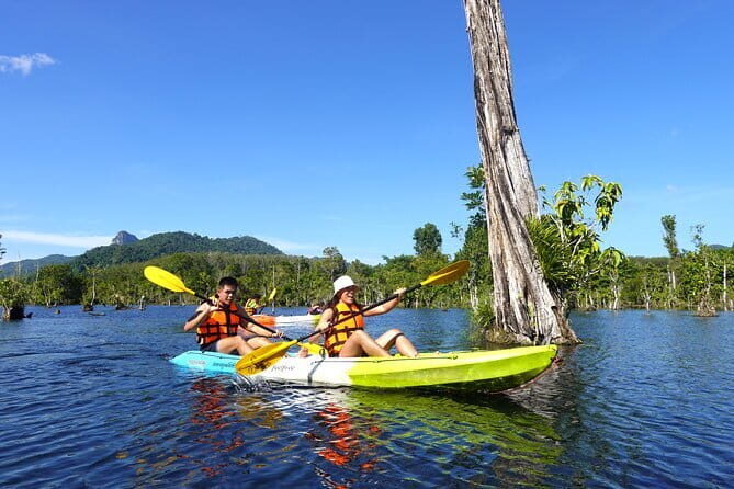 Dragon Crest Sunrise Hike and Klong Root Kayaking Private Tour - The Itinerary in Detail