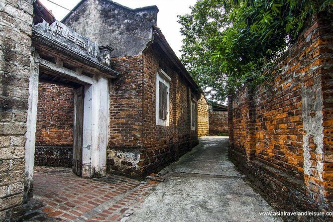 Duong Lam Ancient Village Countryside in Hanoi - Authentic Experiences Enhance the Value