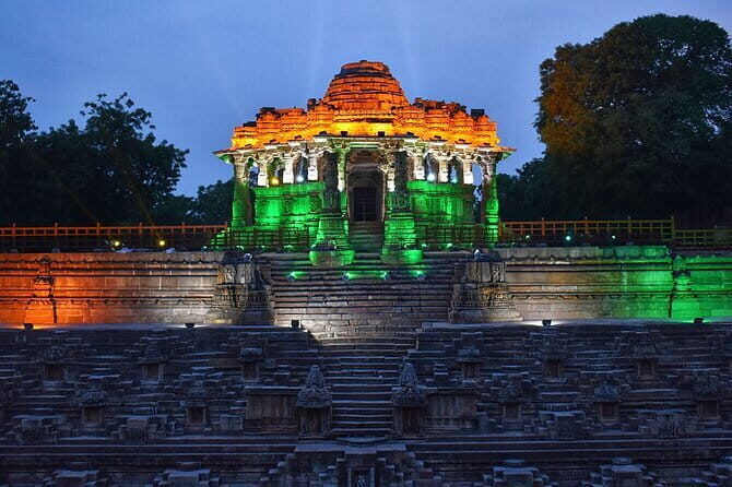 Easy Private Tour at Sun Temple and Rani Ki Vav in Premium Car - A Close Look at the Itinerary