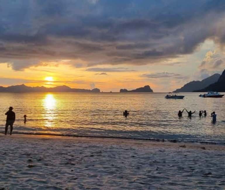 El Nido Beach Escape: Lio, Nacpan, Las Cabanas (Private) - Transport and Group Size