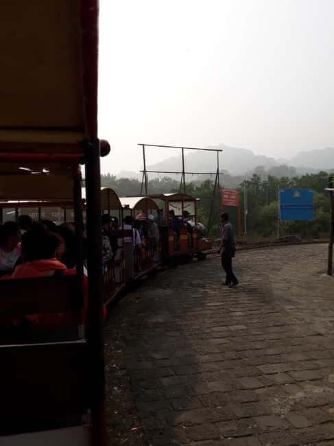 Elephanta Caves Half-Day Guided Tour - Getting to Know the Elephanta Caves Tour