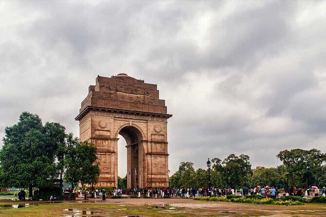 Enchanting Himalayas with Taj Mahal - Darjeeling and the Himalayan Heights