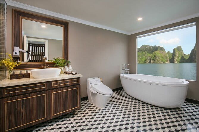 Era Cruise 3 Day Explore Halong Bay and Lan Ha Bay from Hanoi - Who Should Consider This Tour?