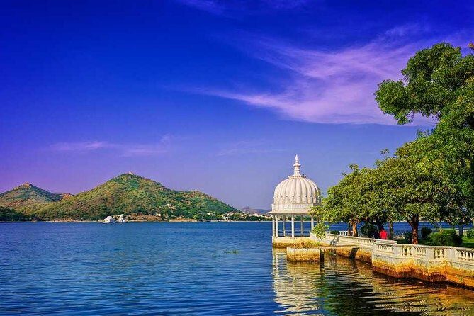 Exclusive 1-day Udaipur Tour with High End SUV Car. - Travel Comfort and Convenience