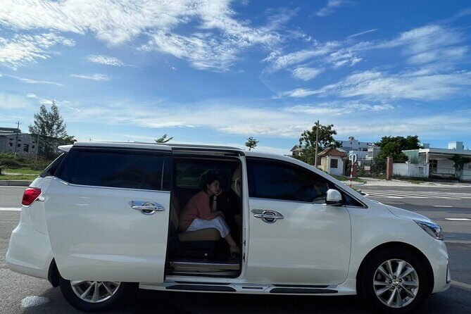 Exclusive Airport Meet & Greet Service - Analyzing the Value: Is It Worth the Price?