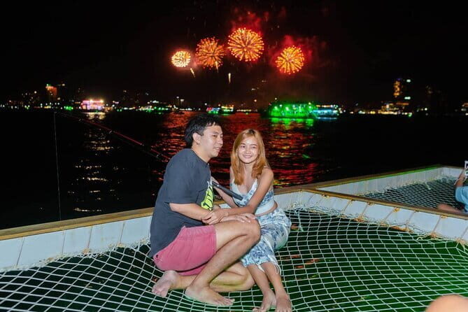 Exclusive Squid Fishing on Chic Floating Café from Pattaya - An In-Depth Look at the Experience