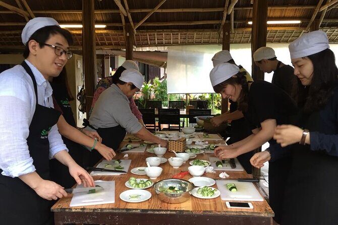 Experience Local Hmong Cooking Class - Homestay in Sapa - What to Expect During the Experience