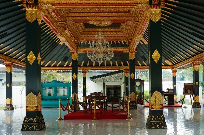 Explore City Tour from Yogyakarta - Who Should Consider This Tour?