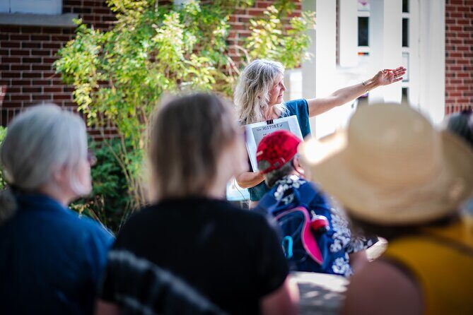 Explore Saint Jacobs on a Village Walking Tour - An In-Depth Look at the Saint Jacobs Village Walking Tour