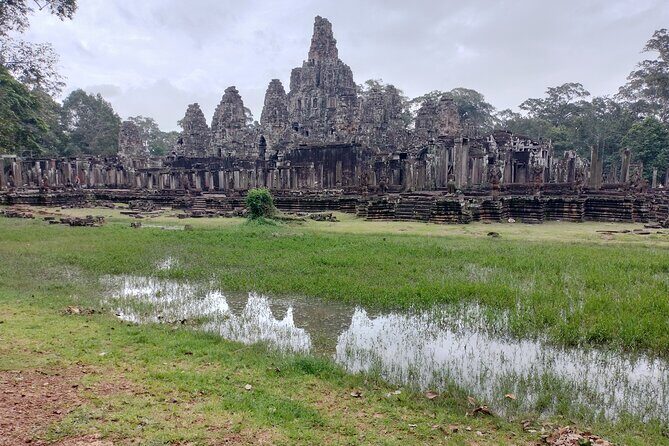 Explore Siem Reap Angkor Wat Complex by Car - A Look Inside the Siem Reap Angkor Wat Private Car Tour