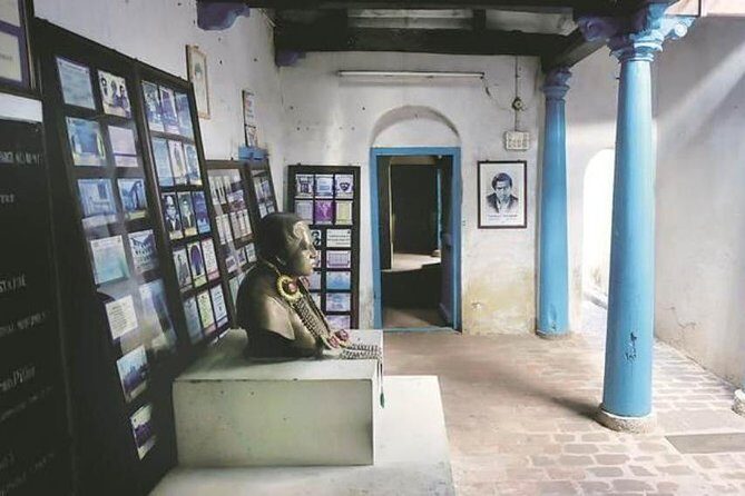 Explore Srinivasa Ramanujan House And Kumbakonam Temples - Key Points