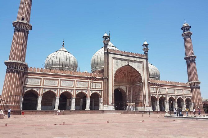 Explore the Beauty of Old Delhi & the Spice Market! - Transportation and Logistics