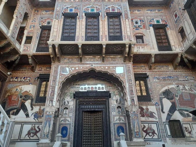 Explore the open art gallery town of Mandawa on a day tour - Why Mandawa Is a Must-See for Art and History Lovers