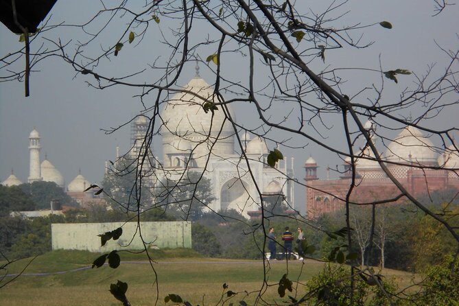 Exterior Nature Walk Surrounding the Taj Mahal - Who Will Love This Tour?