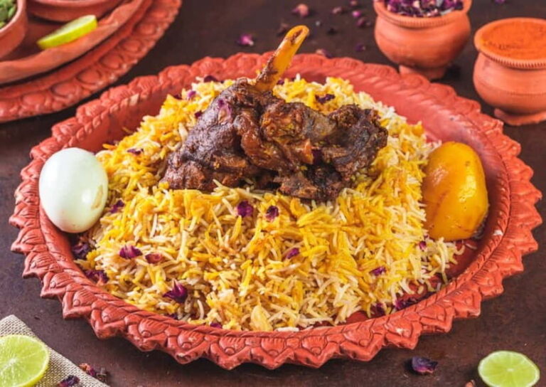 Flavors of Lucknow: Guided Food Tasting Tour with a Local - FAQs