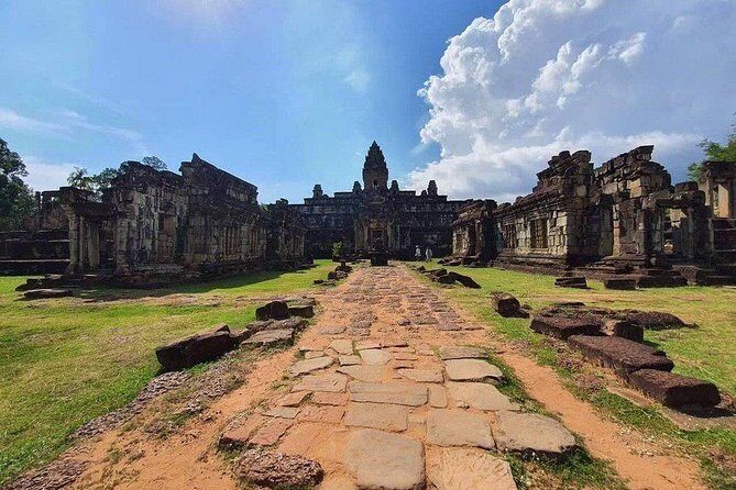 Floating Village - The Experience’s Drawbacks and Considerations