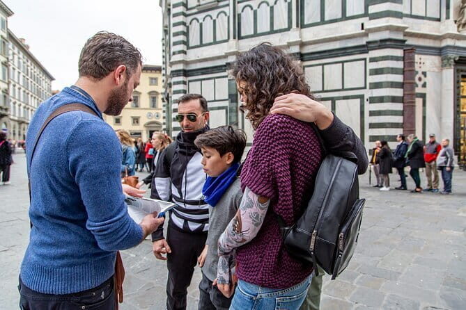 Florence by Night Guided Walking Tour:Duomo Old Bridge & All Must-See Highlights - The Itinerary in Detail: What to Expect at Each Stop