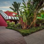 Food and Drink Tasting at the Historic Formosa Cafe - Who Will Enjoy This Tour