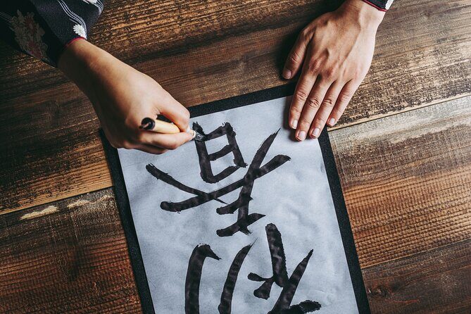 Fox mask painting experience in Asakusa Tokyo - Detailed Breakdown of the Experience