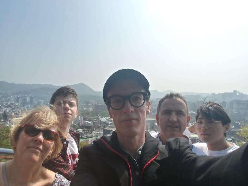 Free day in private Seoul with English-speaking guide - Break Down of the Itinerary: Custom and Fixes