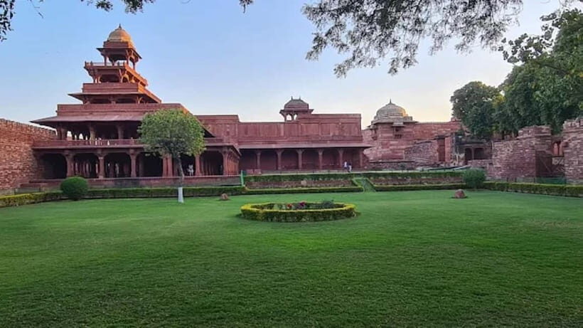 From Agra: Fatehpur Sikri Guided Tour - Key Points