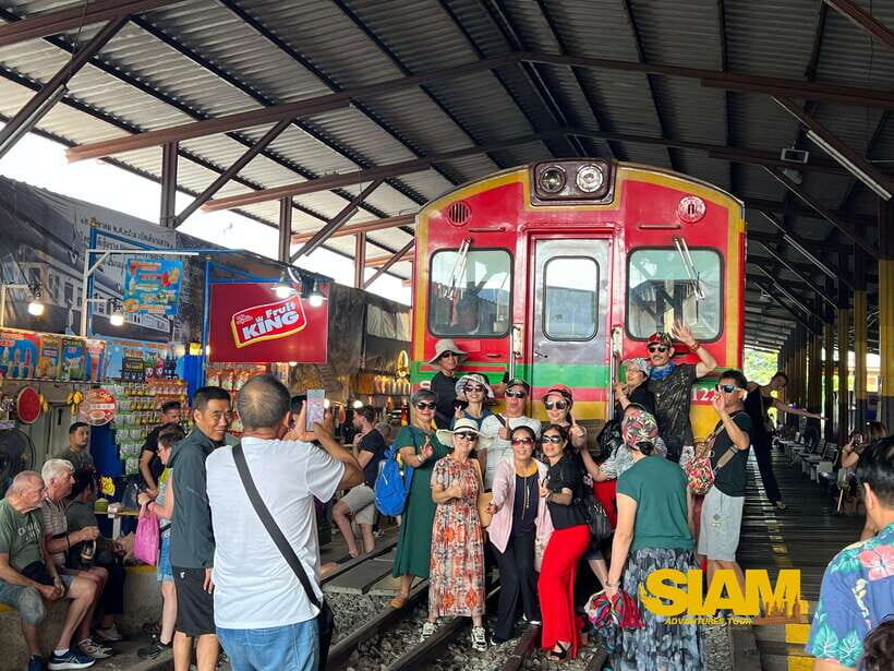 From Bangkok:Damnoen Floating Market and Railway Market Tour - What the Reviews Say