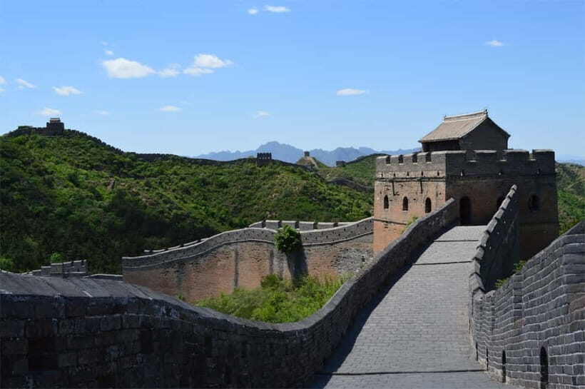 From Beijing: Small Group Hike at Jinshanling Great Wall - Authentic Experiences & Authenticity Checks