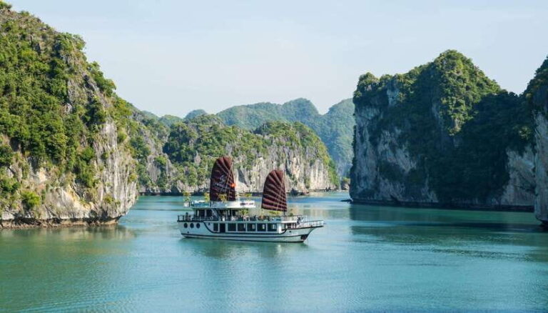 From Cat Ba: Full-day tour explore the stunning Lan Ha Bay - What Makes This Tour Stand Out?