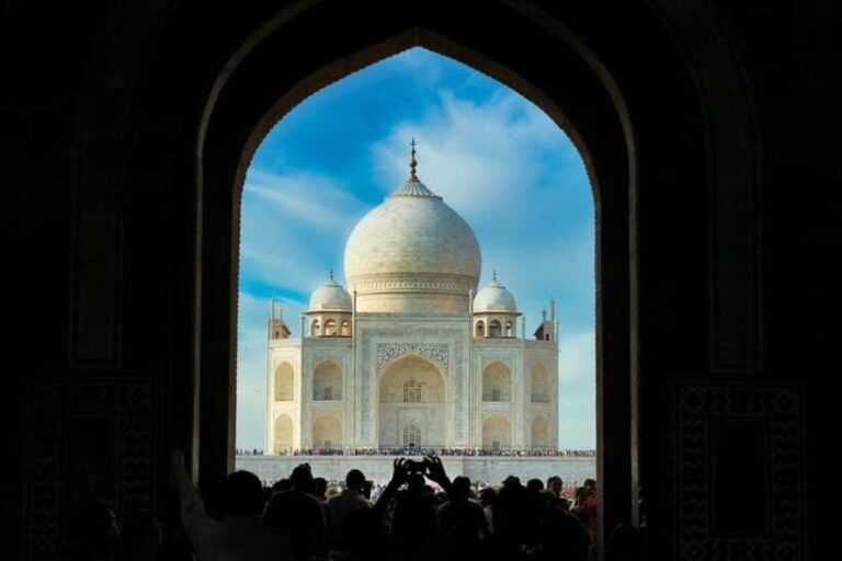 From Delhi: One Day Taj Mahal Tour with Mathura - The Itinerary Breakdown: A Day in Highlights