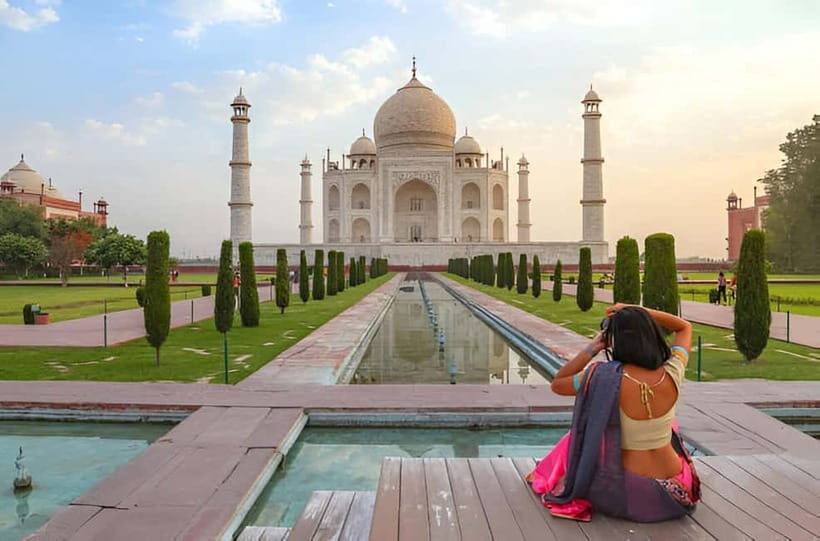 From Delhi: Taj Mahal, Agra Fort & Fatehpur Sikri Day Trip - What Travelers Say