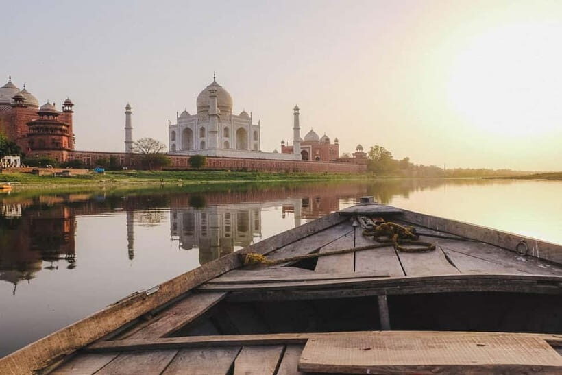 From Delhi: Taj Mahal & Agra Tour with Boat Ride & Lunch - What’s Included and What to Keep in Mind